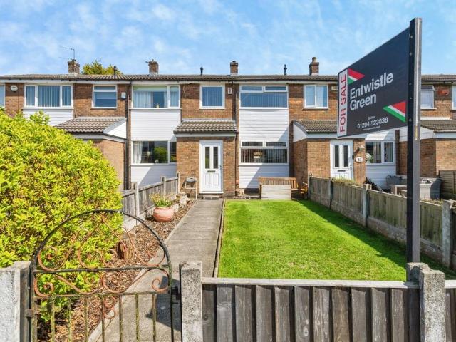 3 bedroom terraced house for sale