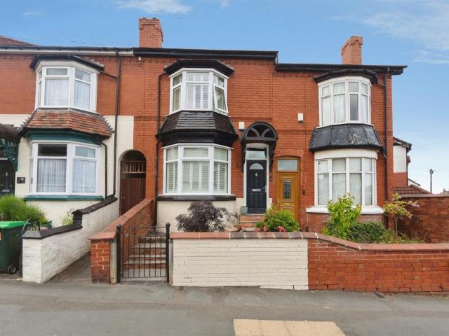 3 bedroom terraced house for sale