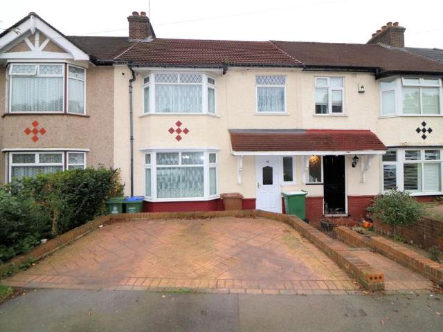 3 bedroom terraced house for sale