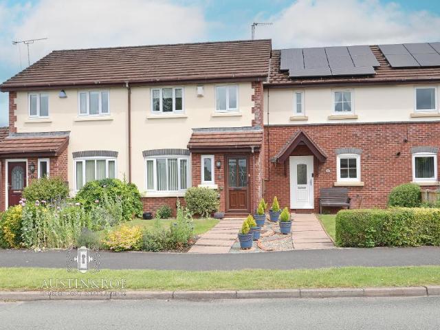 3 bedroom terraced house for sale