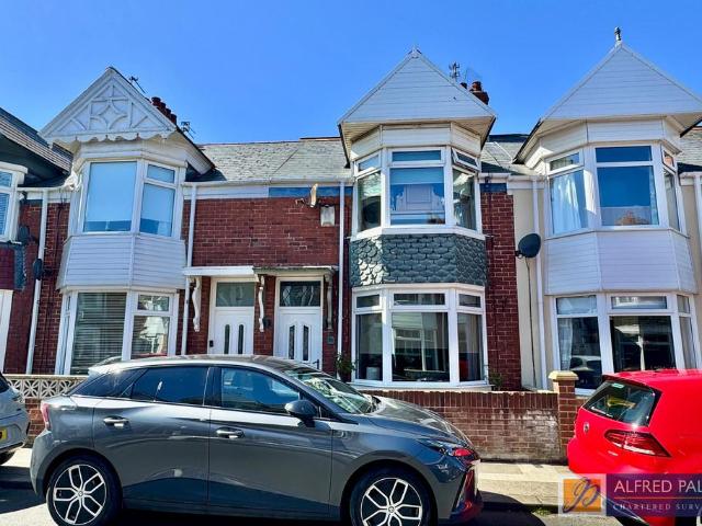 3 bedroom terraced house for sale