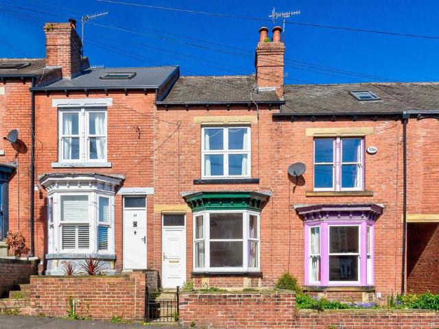 3 bedroom terraced house for sale