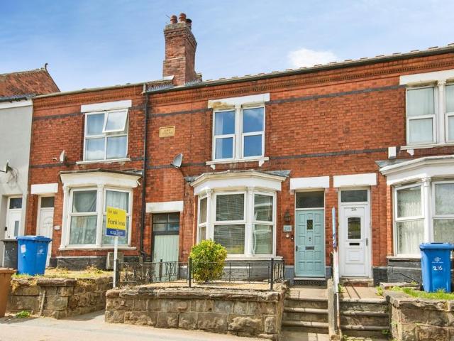 3 bedroom terraced house for sale