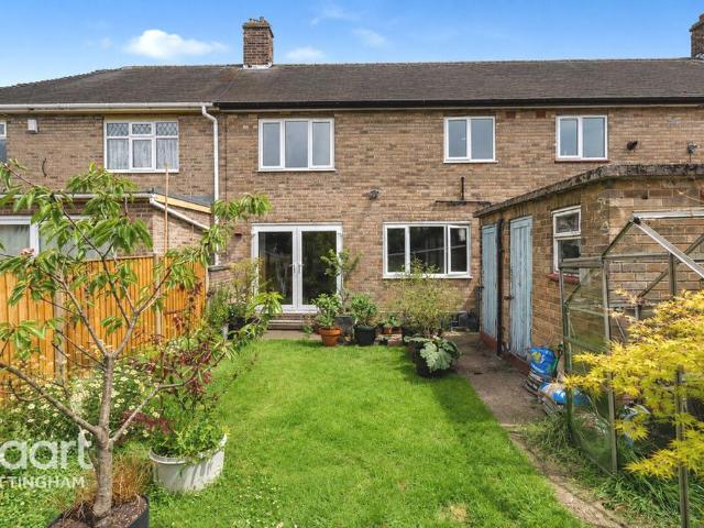3 bedroom terraced house for sale