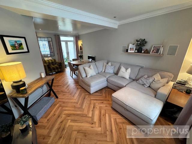4 bedroom terraced house for sale
