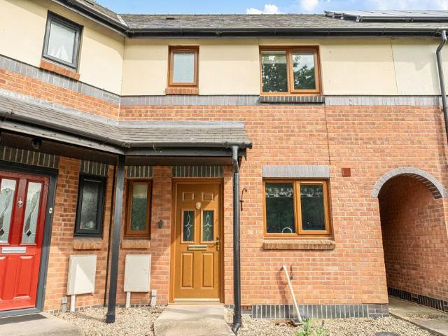 3 bedroom terraced house for sale