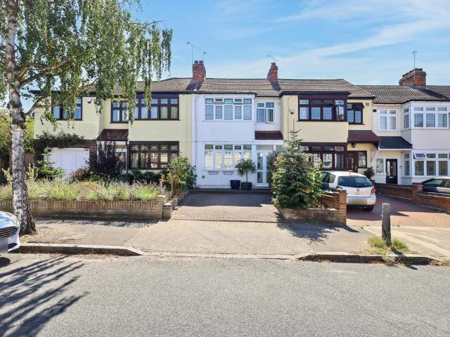 3 bedroom terraced house for sale