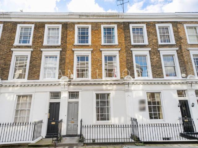 3 bedroom terraced house for sale