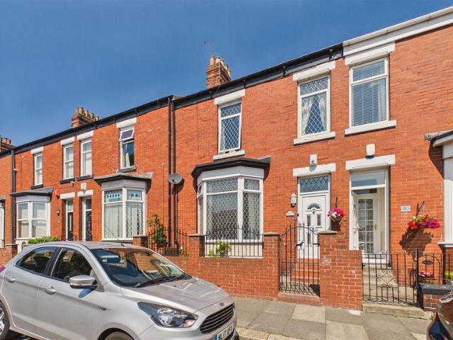 3 bedroom terraced house for sale