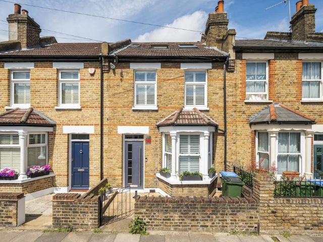 3 bedroom terraced house for sale