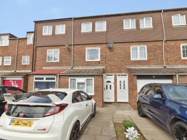 3 bedroom terraced house for sale