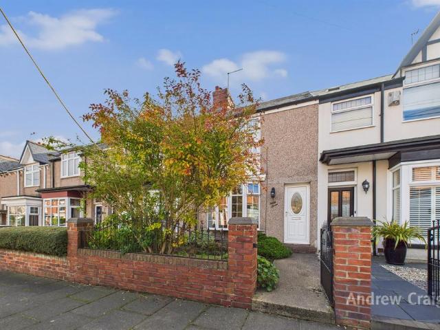3 bedroom terraced house for sale