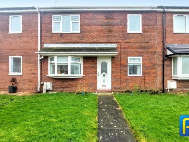 3 bedroom terraced house for sale