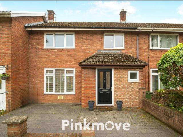 3 bedroom terraced house for sale