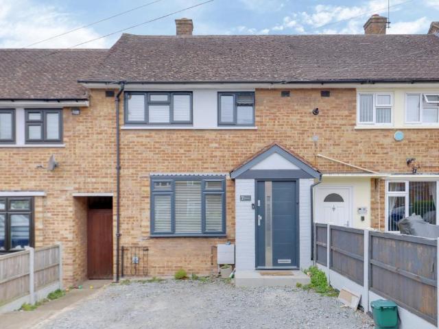 3 bedroom terraced house for sale
