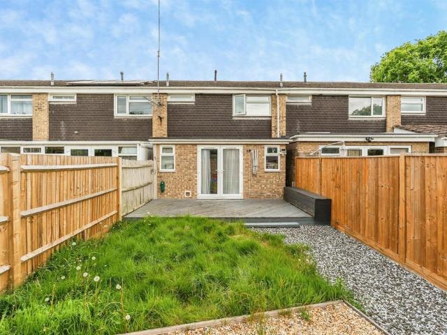 3 bedroom terraced house for sale
