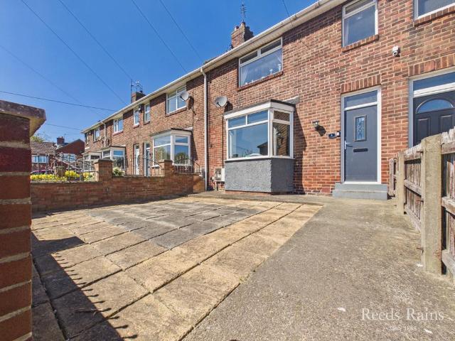 3 bedroom terraced house for sale