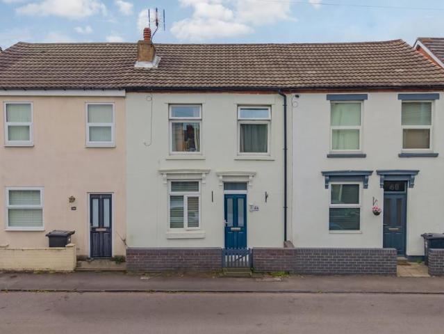 3 bedroom terraced house for sale
