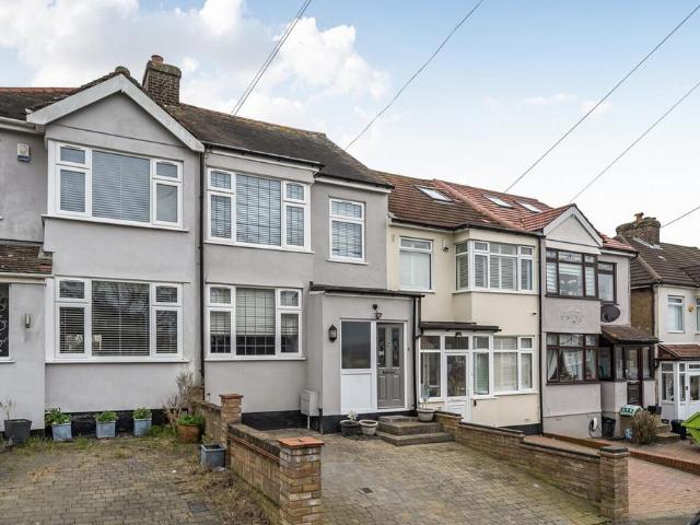 3 bedroom terraced house for sale