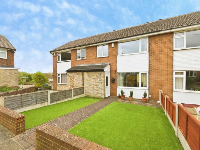3 bedroom terraced house for sale