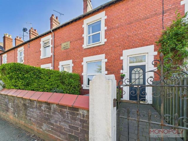 3 bedroom terraced house for sale