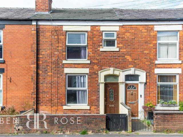 3 bedroom terraced house for sale