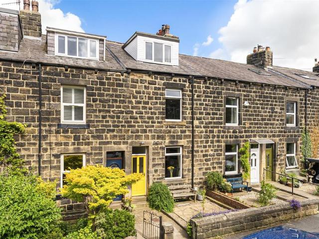 3 bedroom terraced house for sale