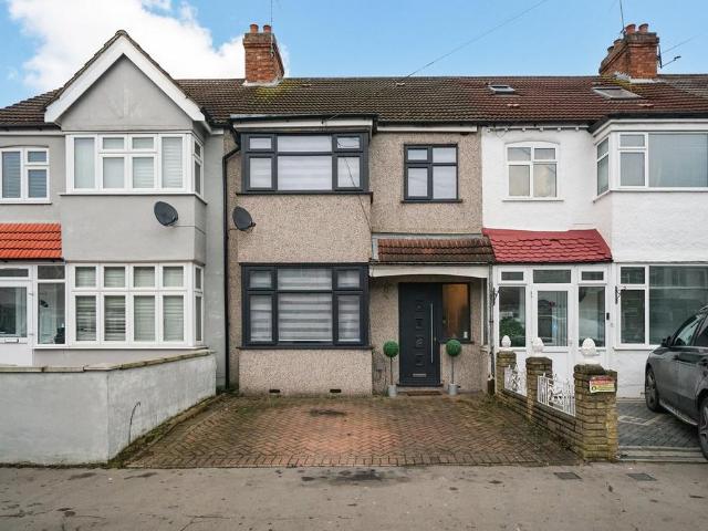 3 bedroom terraced house for sale