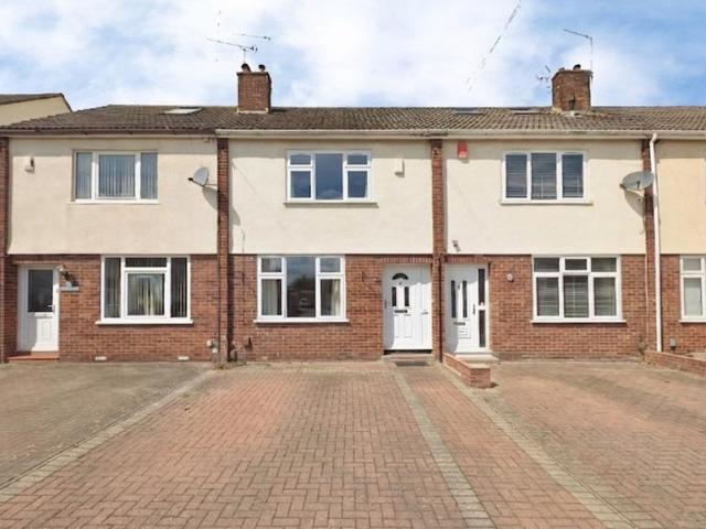3 bedroom terraced house for sale