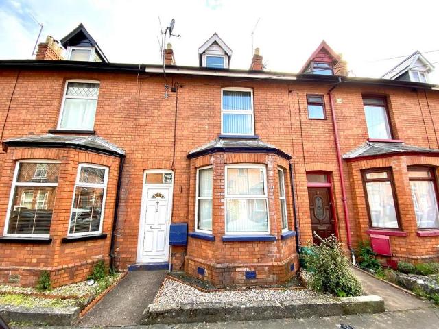 3 bedroom terraced house for sale
