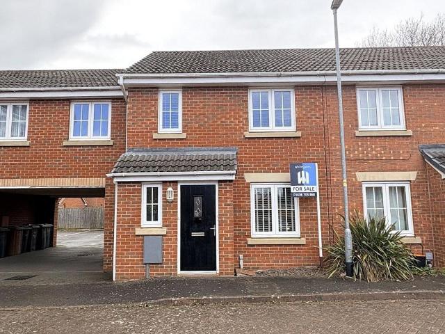 3 bedroom terraced house for sale