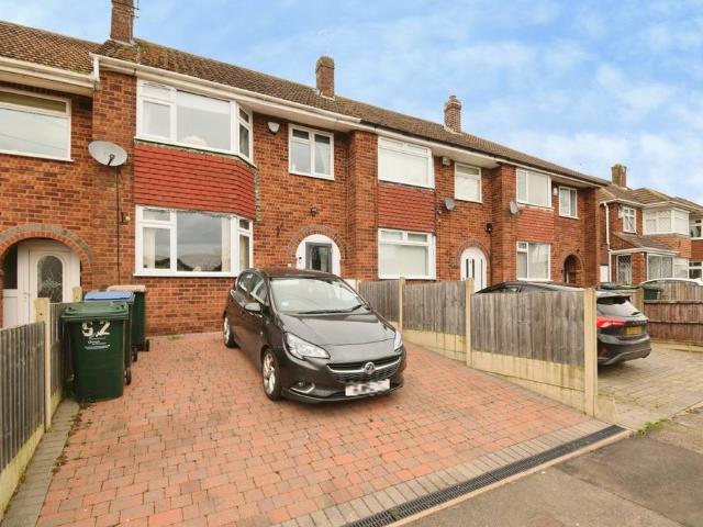 3 bedroom terraced house for sale