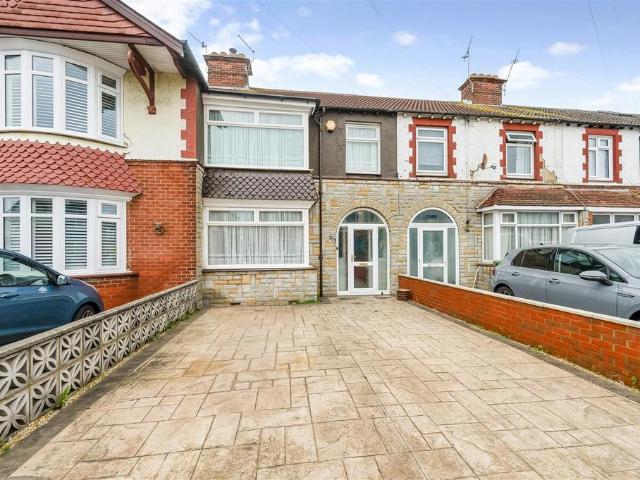 3 bedroom terraced house for sale