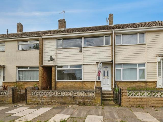3 bedroom terraced house for sale