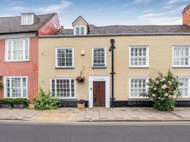 3 bedroom terraced house for sale