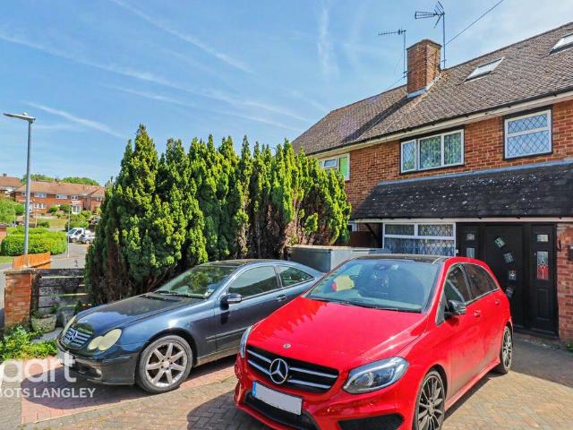 3 bedroom terraced house for sale