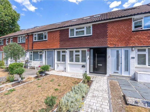 3 bedroom terraced house for sale
