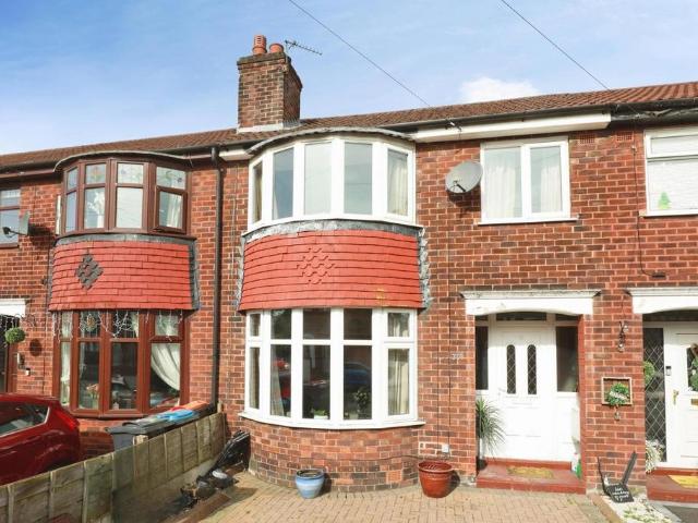 3 bedroom terraced house for sale