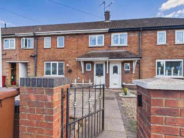 3 bedroom terraced house for sale