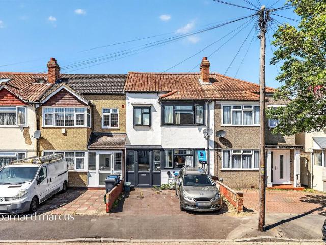 3 bedroom terraced house for sale