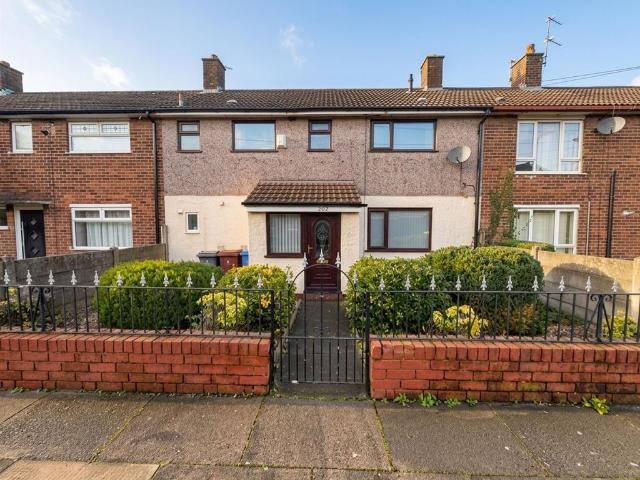 3 bedroom terraced house for sale