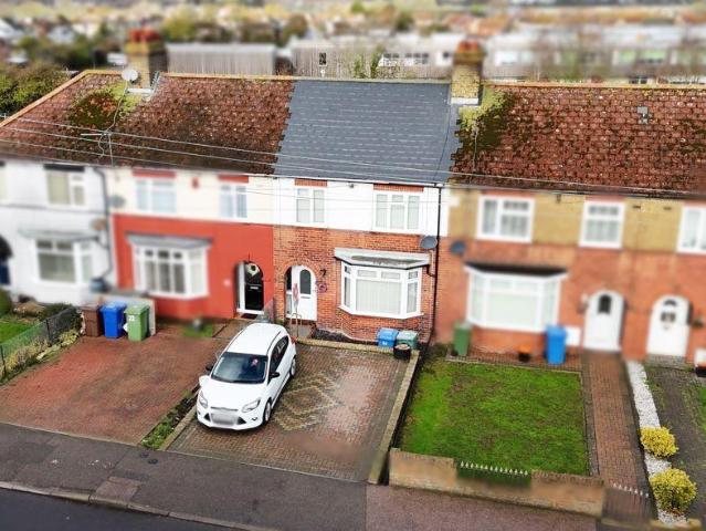 3 bedroom terraced house for sale