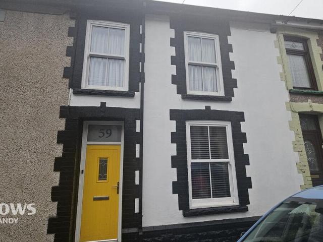 3 bedroom terraced house for sale