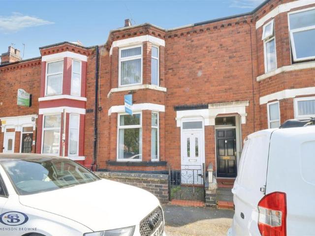 3 bedroom terraced house for sale