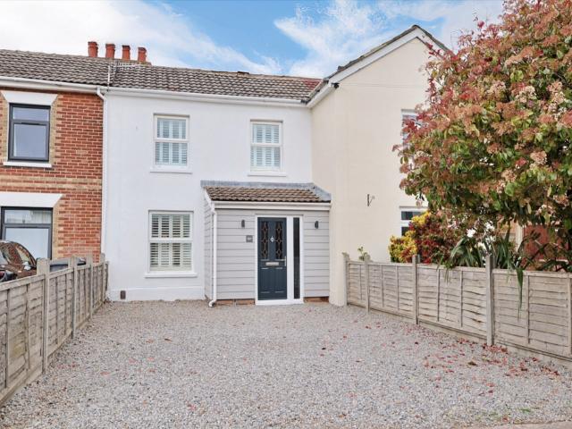 3 bedroom terraced house for sale