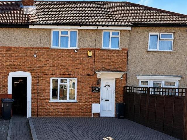 3 bedroom terraced house for sale
