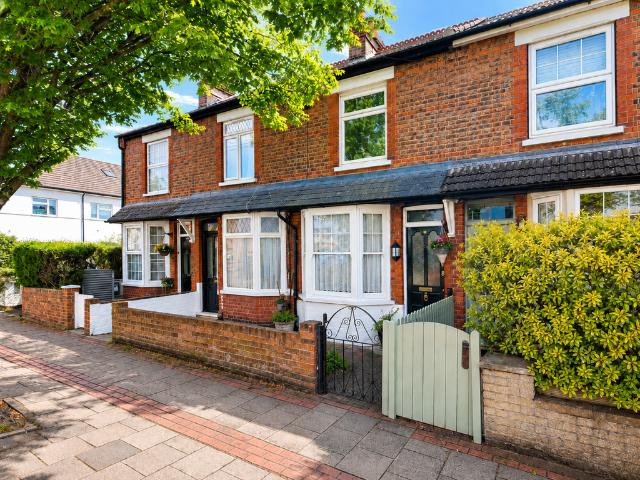 3 bedroom terraced house for sale