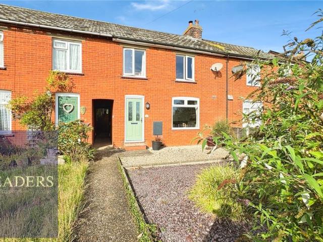 3 bedroom terraced house for sale