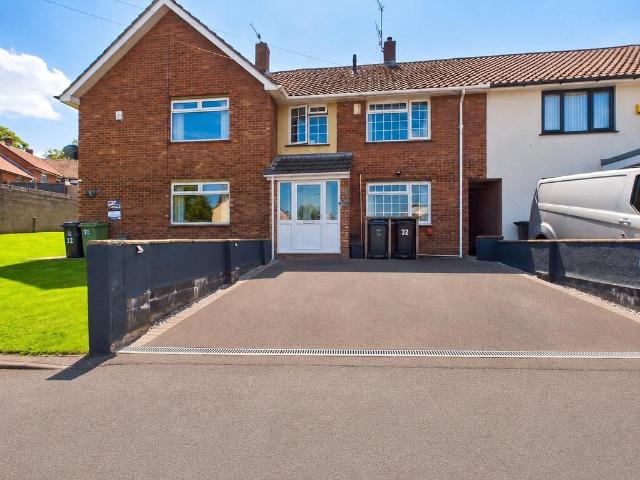 3 bedroom terraced house for sale