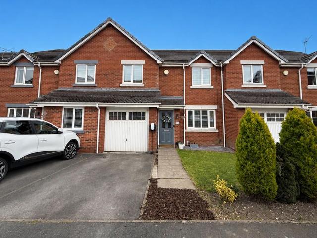 3 bedroom terraced house for sale